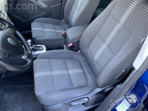 Zils Volkswagen Tiguan 2009 Rīga, ar dzinēja tilpumu 2.00 L un nobraukumu 311 tūkst. km par 4700 €, foto 10 vietnē AUTOMOTO.COM.LV