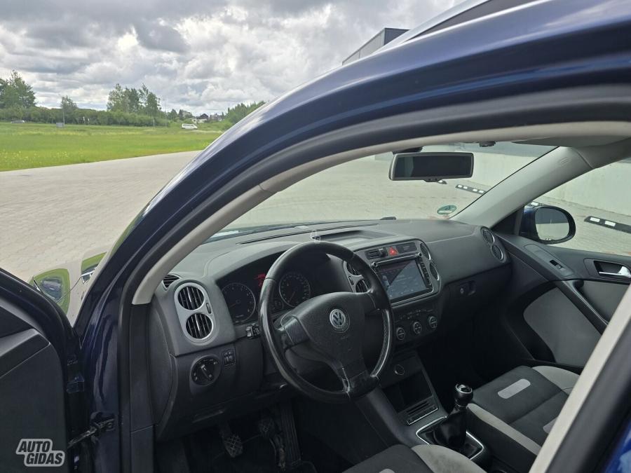 Zils Volkswagen Tiguan 2009 Šauļi, ar dzinēja tilpumu 1.40 L un nobraukumu 230 tūkst. km par 3750 €, foto 16 vietnē AUTOMOTO.COM.LV