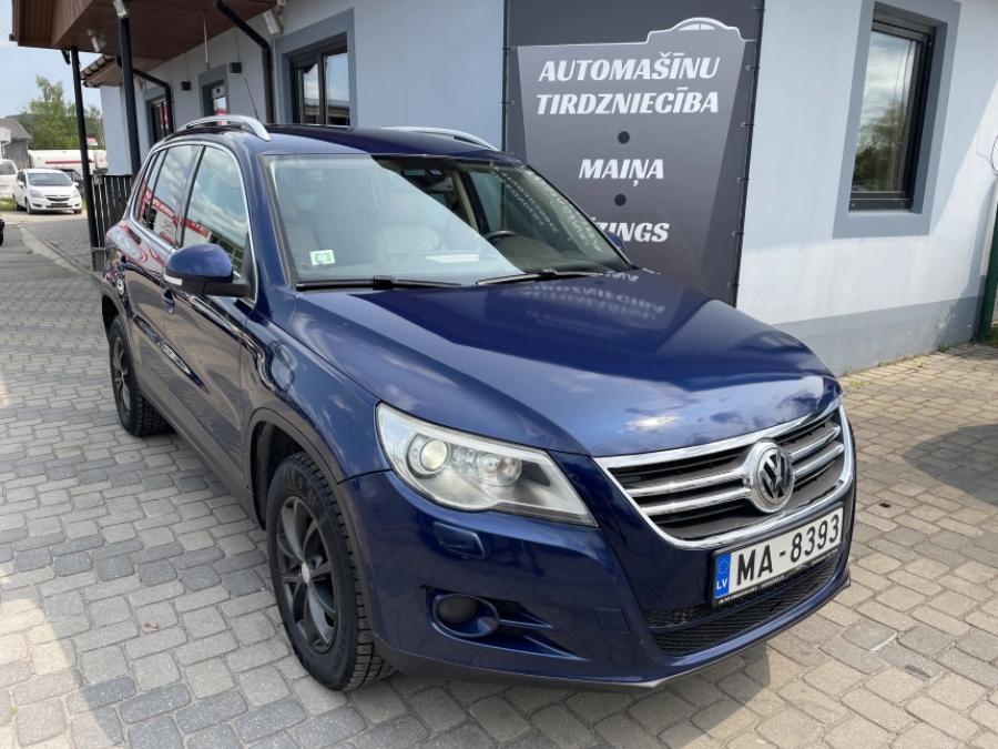 Blue Volkswagen Tiguan 2009 in Riga, with an engine capacity of 2.00 L and mileage of 368 thousand km for 4990 €, photo 1 on AUTOMOTO.COM.LV