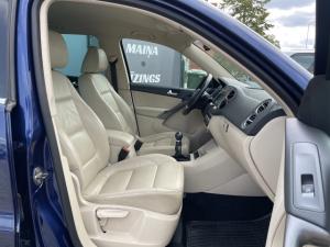 Blue Volkswagen Tiguan 2009 in Riga, with an engine capacity of 2.00 L and mileage of 368 thousand km for 4990 €, photo 3 on AUTOMOTO.COM.LV