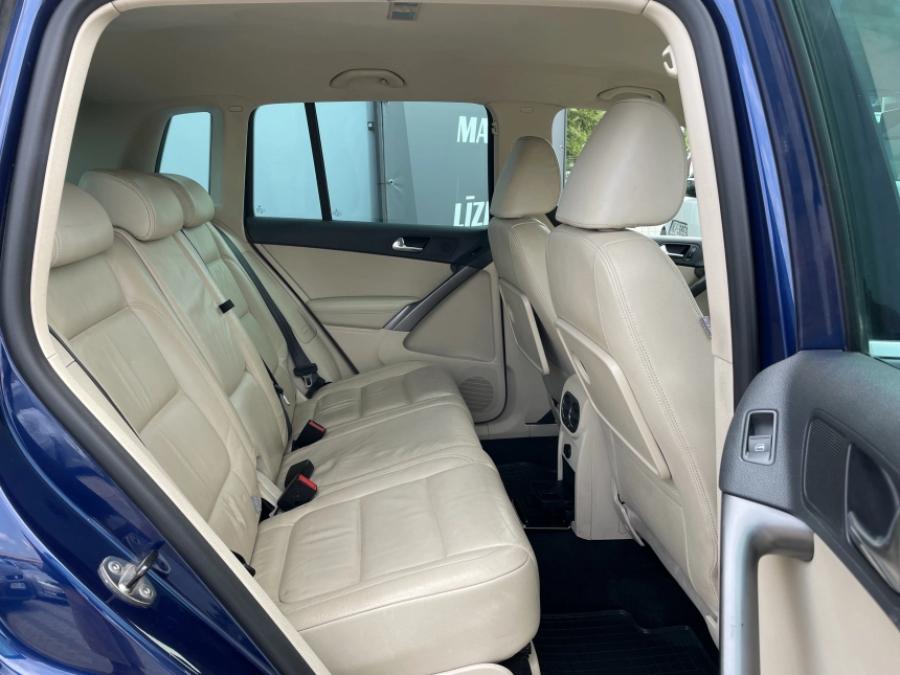 Blue Volkswagen Tiguan 2009 in Riga, with an engine capacity of 2.00 L and mileage of 368 thousand km for 4990 €, photo 4 on AUTOMOTO.COM.LV
