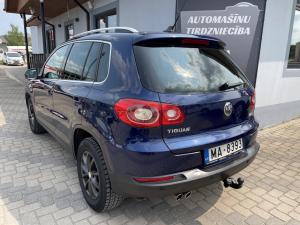 Blue Volkswagen Tiguan 2009 in Riga, with an engine capacity of 2.00 L and mileage of 368 thousand km for 4990 €, photo 12 on AUTOMOTO.COM.LV