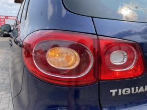 Blue Volkswagen Tiguan 2009 in Riga, with an engine capacity of 2.00 L and mileage of 368 thousand km for 4990 €, photo 32 on AUTOMOTO.COM.LV