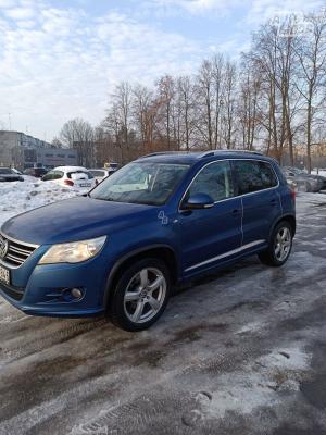 Blue Volkswagen Tiguan 2010 in Kaunas, with an engine capacity of 2.00 L and mileage of 300 thousand km for 7000 €, photo  on AUTOMOTO.COM.LV