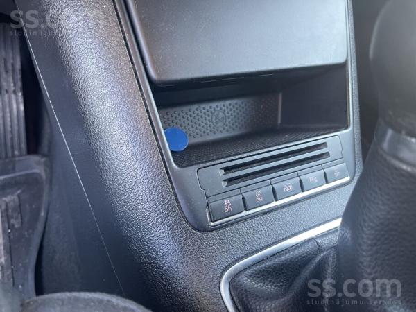 Zils Volkswagen Tiguan 2010 Cēsis, ar dzinēja tilpumu 2.00 L un nobraukumu 215 tūkst. km par 7600 €, foto 6 vietnē AUTOMOTO.COM.LV