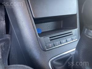Zils Volkswagen Tiguan 2010 Cēsis, ar dzinēja tilpumu 2.00 L un nobraukumu 215 tūkst. km par 7600 €, foto 7 vietnē AUTOMOTO.COM.LV