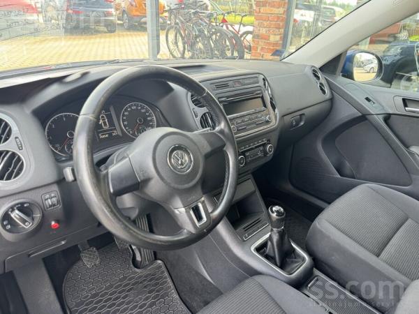 Zils Volkswagen Tiguan 2011 Talsi, ar dzinēja tilpumu 2.00 L un nobraukumu 250 tūkst. km par 7700 €, foto 8 vietnē AUTOMOTO.COM.LV