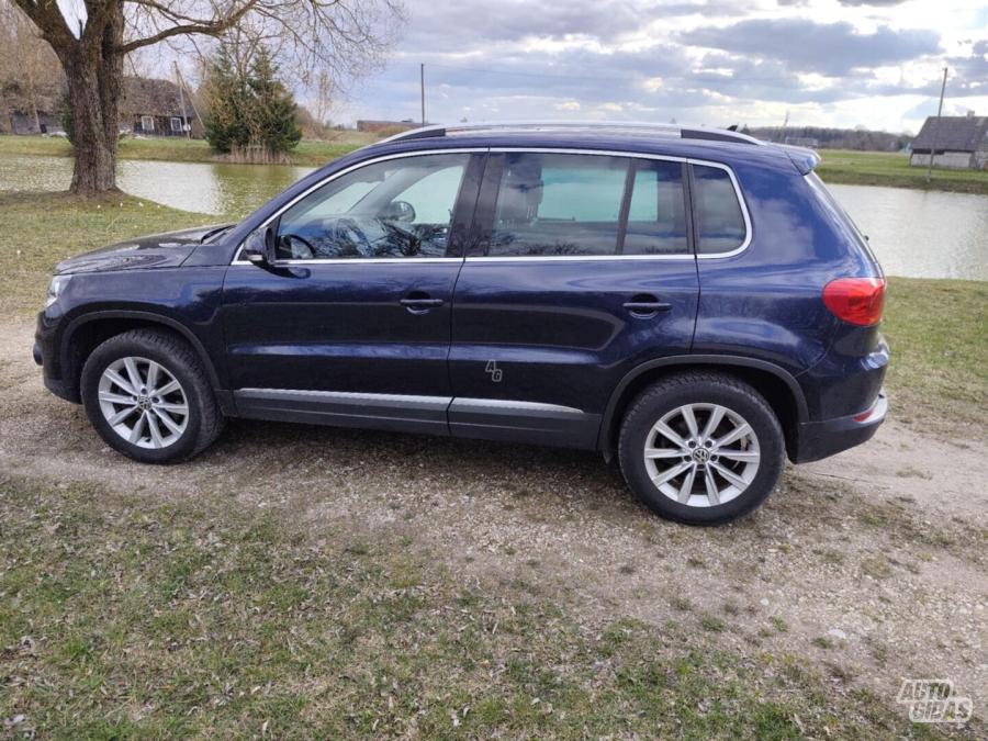 Zils Volkswagen Tiguan 2011 Ariogala, ar dzinēja tilpumu 2.00 L un nobraukumu 183 tūkst. km par 9400 €, foto 9 vietnē AUTOMOTO.COM.LV