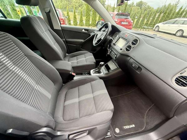 Blue Volkswagen Tiguan 2011 in Taurage, with an engine capacity of 1.98 L and mileage of 174 thousand km for 6700 €, photo 9 on AUTOMOTO.COM.LV