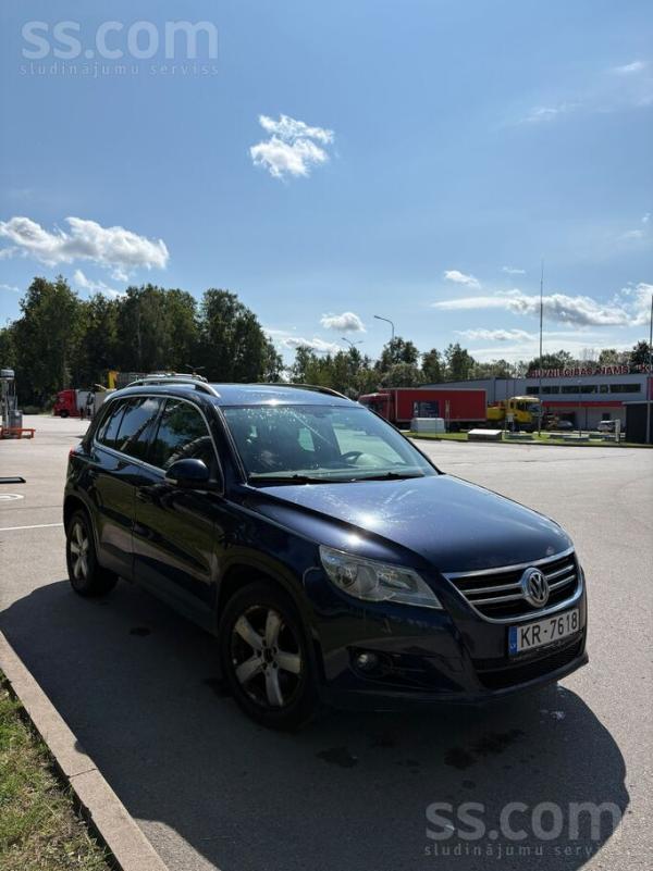 Zils Volkswagen Tiguan 2011 Rīga, ar dzinēja tilpumu 2.00 L un nobraukumu 278 tūkst. km par 4000 €, foto 2 vietnē AUTOMOTO.COM.LV