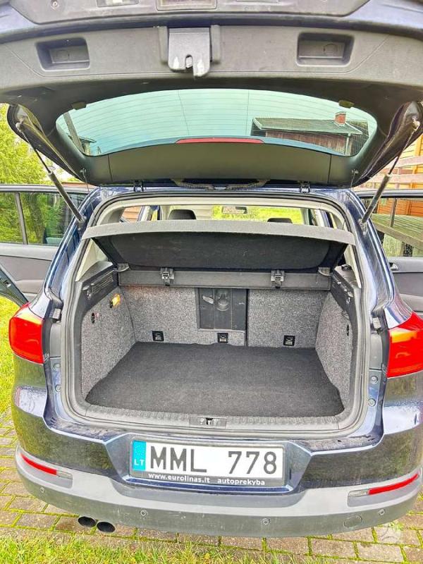 Blue Volkswagen Tiguan 2012 in Kaunas, with an engine capacity of 2.00 L and mileage of 227 thousand km for 7650 €, photo 11 on AUTOMOTO.COM.LV