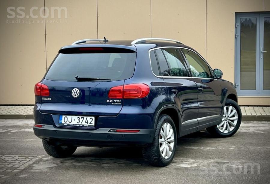 Blue Volkswagen Tiguan 2012 in Tukums, with an engine capacity of 2.00 L and mileage of 205 thousand km for 9500 €, photo 5 on AUTOMOTO.COM.LV