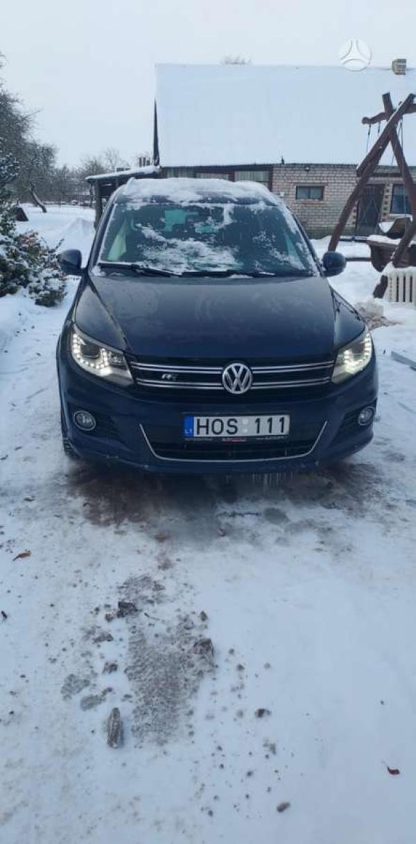 Blue Volkswagen Tiguan 2012 in Vilkaviskis, with an engine capacity of 1.97 L and mileage of 273 thousand km for 6800 €, photo 1 on AUTOMOTO.COM.LV