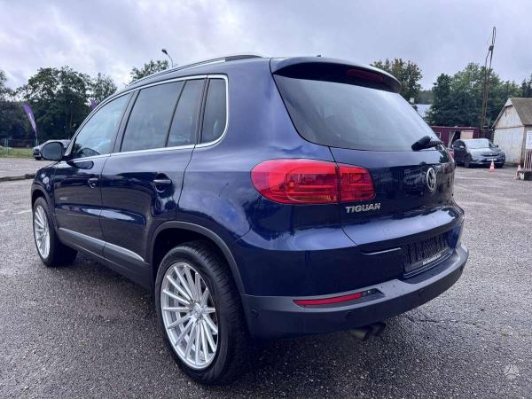 Blue Volkswagen Tiguan 2012 in Alytus, with an engine capacity of 1.39 L and mileage of 216 thousand km for 7950 €, photo 11 on AUTOMOTO.COM.LV