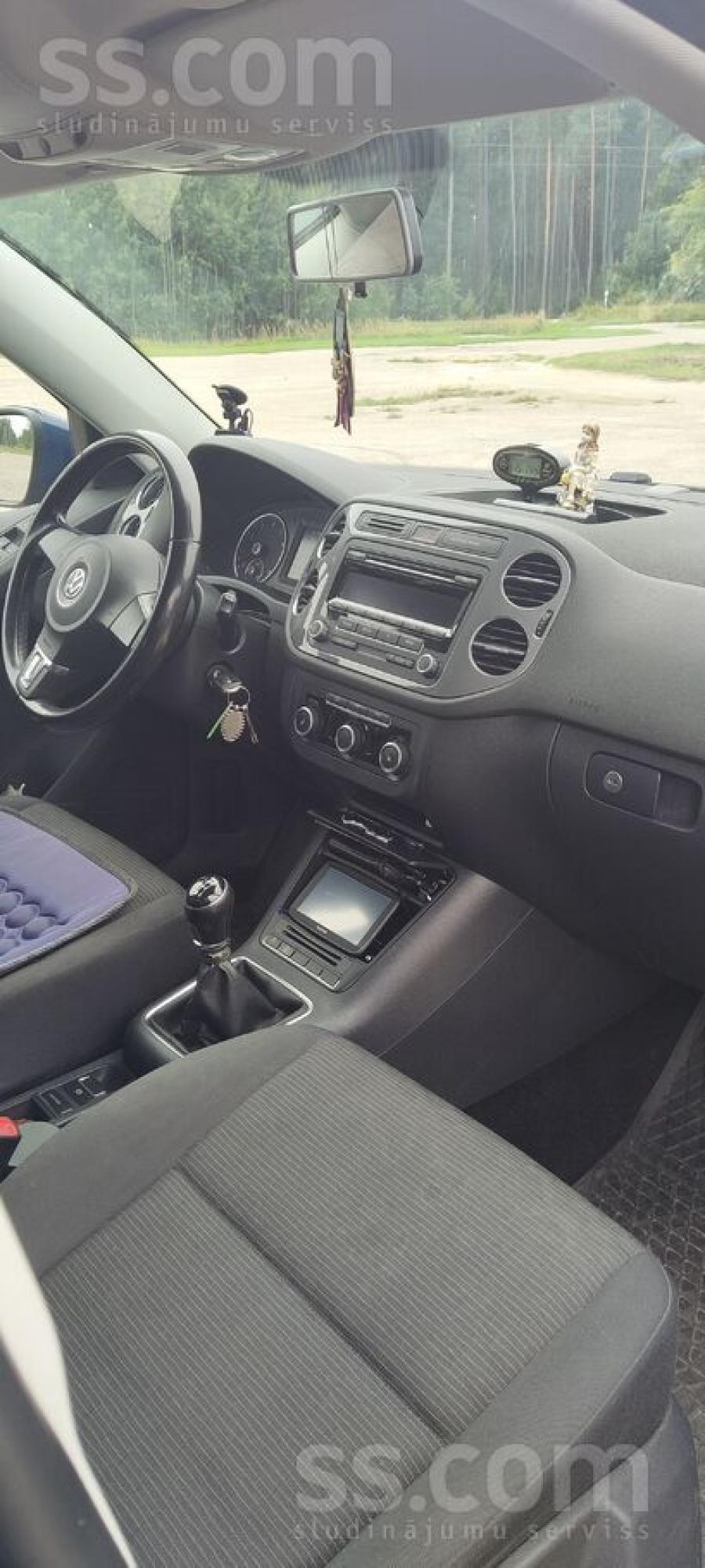 Blue Volkswagen Tiguan 2012 in Saldus, with an engine capacity of 1.40 L and mileage of 251 thousand km for 5300 €, photo 9 on AUTOMOTO.COM.LV