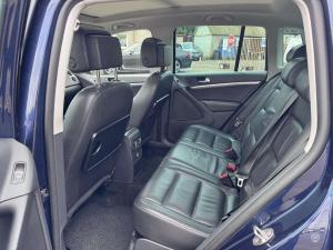 Blue Volkswagen Tiguan 2012 in Alytus, with an engine capacity of 1.39 L and mileage of 218 thousand km for 7850 €, photo 11 on AUTOMOTO.COM.LV