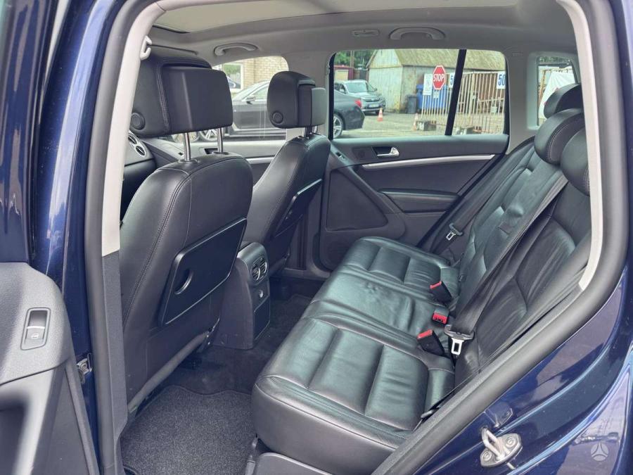 Blue Volkswagen Tiguan 2012 in Alytus, with an engine capacity of 1.39 L and mileage of 218 thousand km for 7850 €, photo 11 on AUTOMOTO.COM.LV