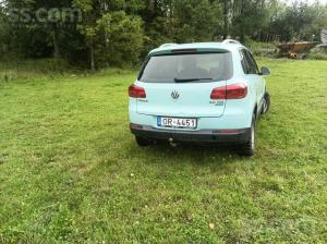 Zils Volkswagen Tiguan 2012 Valka, ar dzinēja tilpumu 2.00 L un nobraukumu 138 tūkst. km par 5900 €, foto 4 vietnē AUTOMOTO.COM.LV