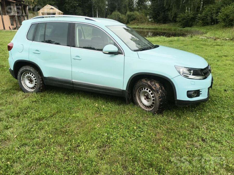 Zils Volkswagen Tiguan 2012 Valka, ar dzinēja tilpumu 2.00 L un nobraukumu 138 tūkst. km par 5900 €, foto 5 vietnē AUTOMOTO.COM.LV