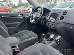 Zils Volkswagen Tiguan 2013 Valmiera, ar dzinēja tilpumu 2.00 L un nobraukumu 274 tūkst. km par 25900 €, foto 9 vietnē AUTOMOTO.COM.LV