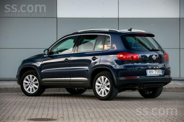 Blue Volkswagen Tiguan 2013 in Jelgava, with an engine capacity of 2.00 L and mileage of 290 thousand km for 8999 €, photo 7 on AUTOMOTO.COM.LV