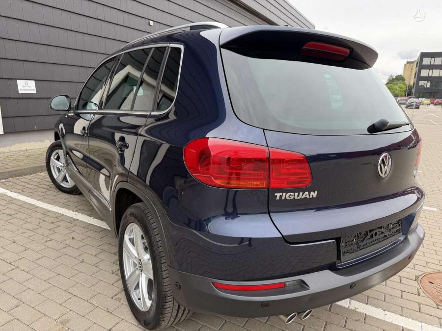 Blue Volkswagen Tiguan 2013 in Kaunas, with an engine capacity of 1.97 L and mileage of 240 thousand km for 9900 €, photo 8 on AUTOMOTO.COM.LV