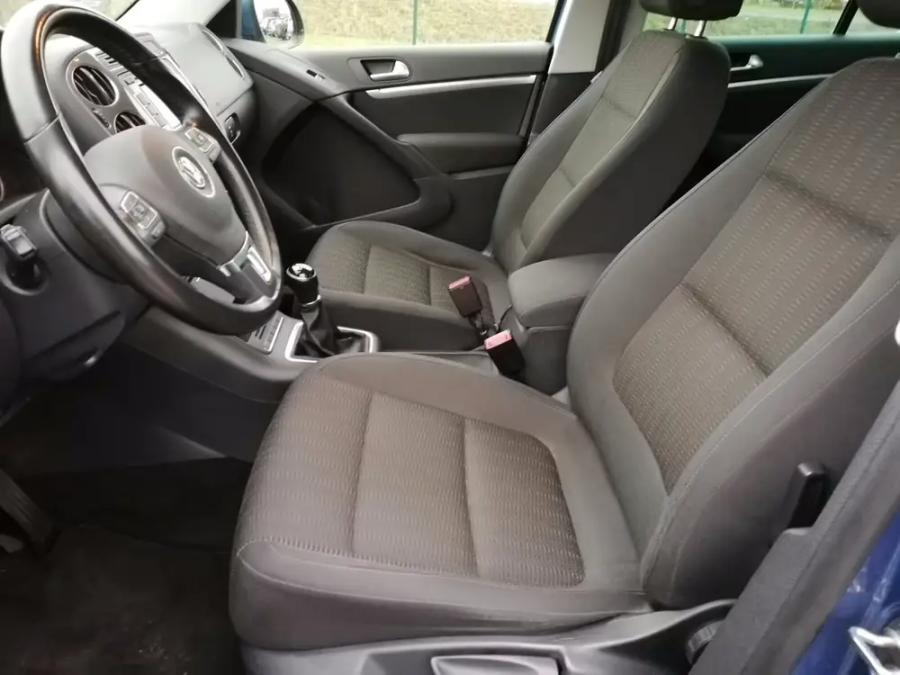 Zils Volkswagen Tiguan 2013 Saldus, ar dzinēja tilpumu 2.00 L un nobraukumu 216 tūkst. km par 10900 €, foto 8 vietnē AUTOMOTO.COM.LV
