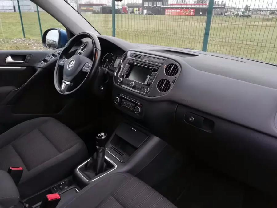 Zils Volkswagen Tiguan 2013 Saldus, ar dzinēja tilpumu 2.00 L un nobraukumu 216 tūkst. km par 10900 €, foto 9 vietnē AUTOMOTO.COM.LV