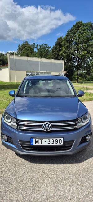Blue Volkswagen Tiguan 2013 in Tukums, with an engine capacity of 2.00 L and mileage of 258 thousand km for 8350 €, photo 4 on AUTOMOTO.COM.LV