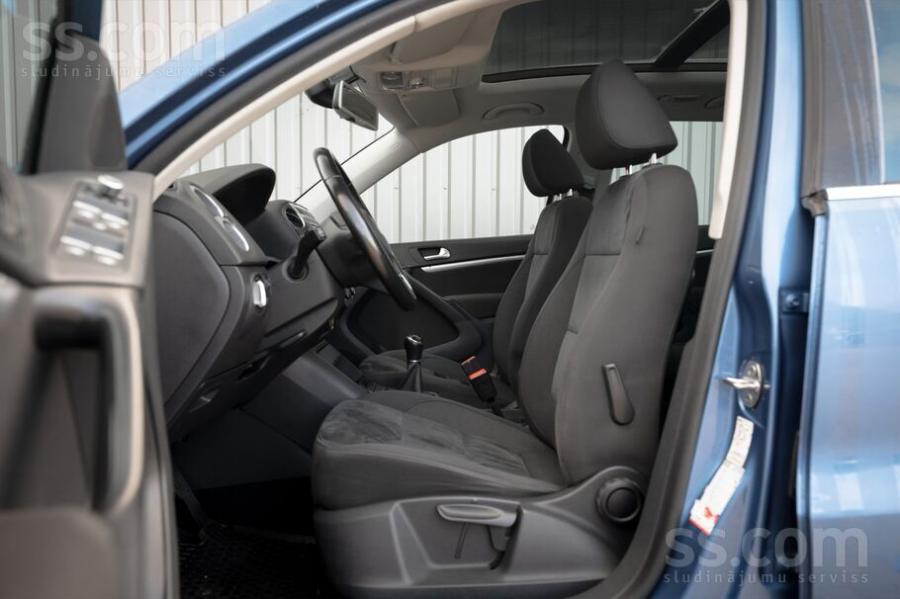 Zils Volkswagen Tiguan 2013 Talsi, ar dzinēja tilpumu 2.00 L un nobraukumu 158 tūkst. km par 7950 €, foto 10 vietnē AUTOMOTO.COM.LV