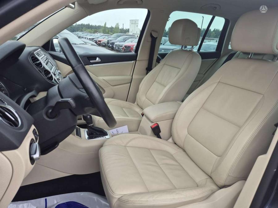 Zils Volkswagen Tiguan 2013 Utena, ar dzinēja tilpumu 1.98 L un nobraukumu 193 tūkst. km par 8650 €, foto 26 vietnē AUTOMOTO.COM.LV