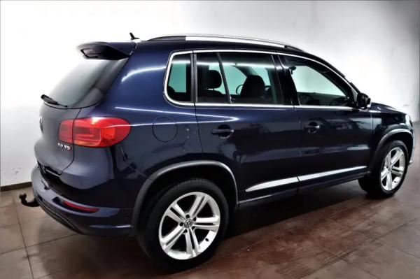 Blue Volkswagen Tiguan 2014 in Riga, with an engine capacity of 2.00 L and mileage of 180 thousand km for 11700 €, photo 7 on AUTOMOTO.COM.LV