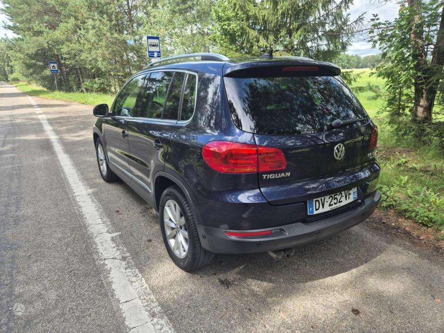 Zils Volkswagen Tiguan 2015 Tauragė, ar dzinēja tilpumu 1.97 L un nobraukumu 243 tūkst. km par 9200 €, foto 8 vietnē AUTOMOTO.COM.LV