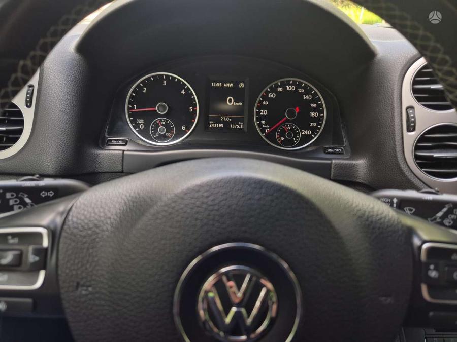Zils Volkswagen Tiguan 2015 Tauragė, ar dzinēja tilpumu 1.97 L un nobraukumu 243 tūkst. km par 9200 €, foto 15 vietnē AUTOMOTO.COM.LV