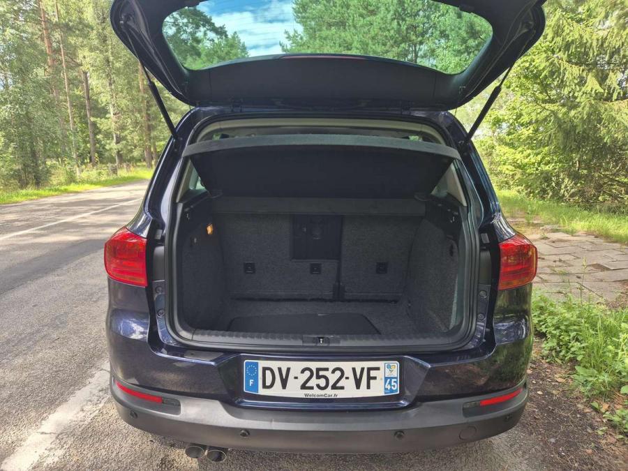 Zils Volkswagen Tiguan 2015 Tauragė, ar dzinēja tilpumu 1.97 L un nobraukumu 243 tūkst. km par 9200 €, foto 17 vietnē AUTOMOTO.COM.LV