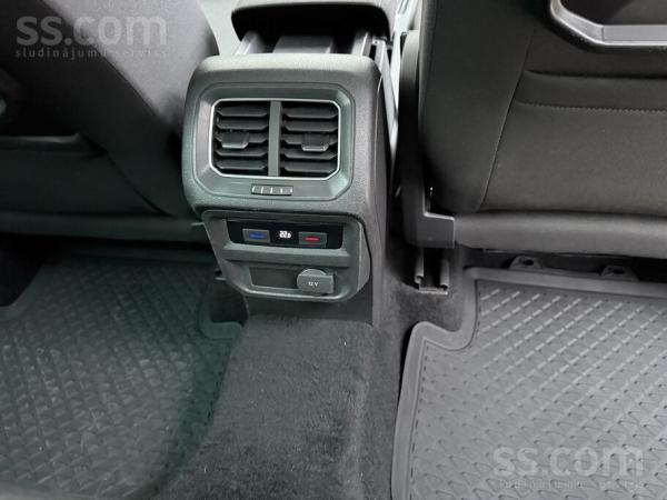 Blue Volkswagen Tiguan 2016 in Riga, with an engine capacity of 2.00 L and mileage of 15 thousand km for 16800 €, photo 11 on AUTOMOTO.COM.LV