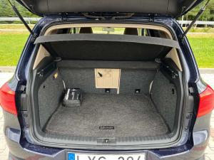 Blue Volkswagen Tiguan 2016 in Gargzdai, with an engine capacity of 1.98 L and mileage of 160 thousand km for 9450 €, photo 6 on AUTOMOTO.COM.LV
