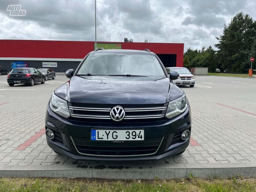 Blue Volkswagen Tiguan 2016 in Klaipeda, with an engine capacity of 2.00 L and mileage of 160 thousand km for 8200 €, photo 3 on AUTOMOTO.COM.LV