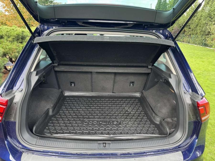 Blue Volkswagen Tiguan 2016 in Kaunas, with an engine capacity of 1.97 L and mileage of 280 thousand km for 12890 €, photo 15 on AUTOMOTO.COM.LV