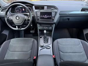 Blue Volkswagen Tiguan 2016 in Prienai, with an engine capacity of 1.97 L and mileage of 197 thousand km for 13950 €, photo 24 on AUTOMOTO.COM.LV