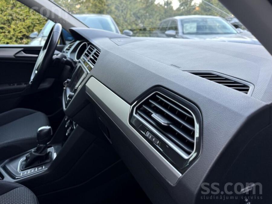 Zils Volkswagen Tiguan 2017 Rīga, ar dzinēja tilpumu 1.40 L un nobraukumu 80 tūkst. km par 16600 €, foto 15 vietnē AUTOMOTO.COM.LV