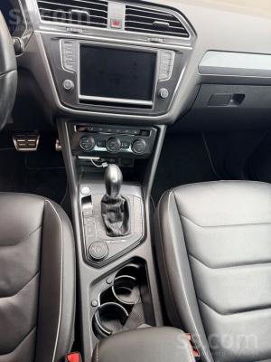 Zils Volkswagen Tiguan 2017 Rīga, ar dzinēja tilpumu 2.00 L un nobraukumu 227 tūkst. km par 19000 €, foto 8 vietnē AUTOMOTO.COM.LV