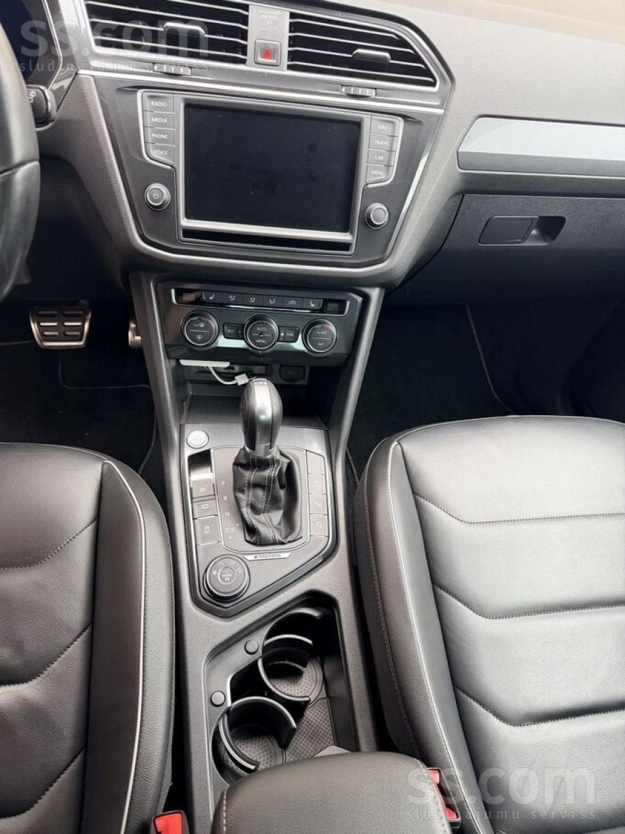 Zils Volkswagen Tiguan 2017 Rīga, ar dzinēja tilpumu 2.00 L un nobraukumu 227 tūkst. km par 19000 €, foto 8 vietnē AUTOMOTO.COM.LV