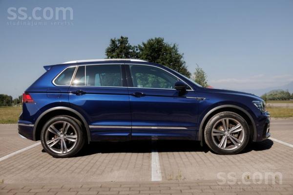 Blue Volkswagen Tiguan 2017 in Riga, with an engine capacity of 2.00 L and mileage of 227 thousand km for 18500 €, photo 2 on AUTOMOTO.COM.LV