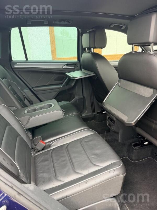Blue Volkswagen Tiguan 2017 in Riga, with an engine capacity of 2.00 L and mileage of 227 thousand km for 18500 €, photo 8 on AUTOMOTO.COM.LV