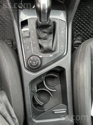 Zils Volkswagen Tiguan 2017 Liepāja, ar dzinēja tilpumu 2.00 L un nobraukumu 260 tūkst. km par 12995 €, foto 17 vietnē AUTOMOTO.COM.LV