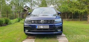 Blue Volkswagen Tiguan 2018 in Riga, with an engine capacity of 2.00 L and mileage of 134 thousand km for 23100 €, photo 6 on AUTOMOTO.COM.LV
