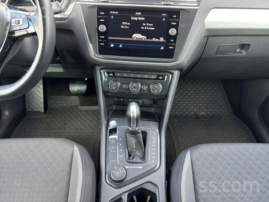 Zils Volkswagen Tiguan 2018 Rīga, ar dzinēja tilpumu 2.00 L un nobraukumu 138 tūkst. km par 17750 €, foto 11 vietnē AUTOMOTO.COM.LV