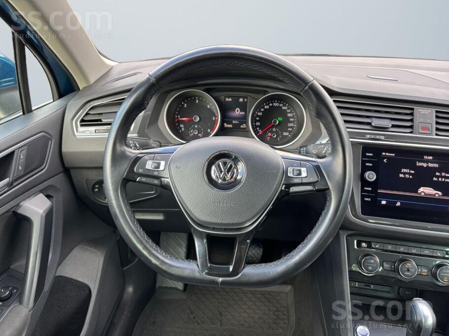 Zils Volkswagen Tiguan 2018 Rīga, ar dzinēja tilpumu 2.00 L un nobraukumu 138 tūkst. km par 17750 €, foto 12 vietnē AUTOMOTO.COM.LV