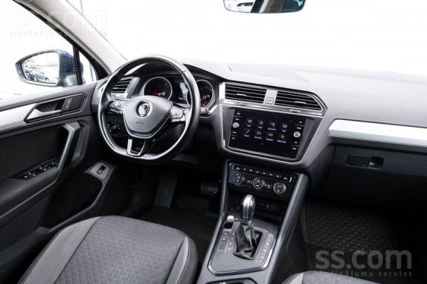 Zils Volkswagen Tiguan 2018 Rīga, ar dzinēja tilpumu 2.00 L un nobraukumu 113 tūkst. km par 19000 €, foto 9 vietnē AUTOMOTO.COM.LV